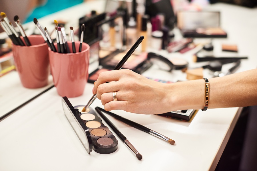 Cele mai bune produse de make-up pentru femeile de peste 40 de ani ...